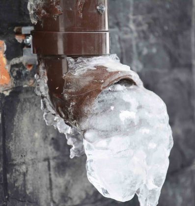 This trick to keep pipes from freezing with almost 0 effort. - Wake Up ...