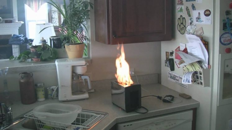 Everyone Should Unplug This Kitchen Appliance Before Going to Sleep to ...